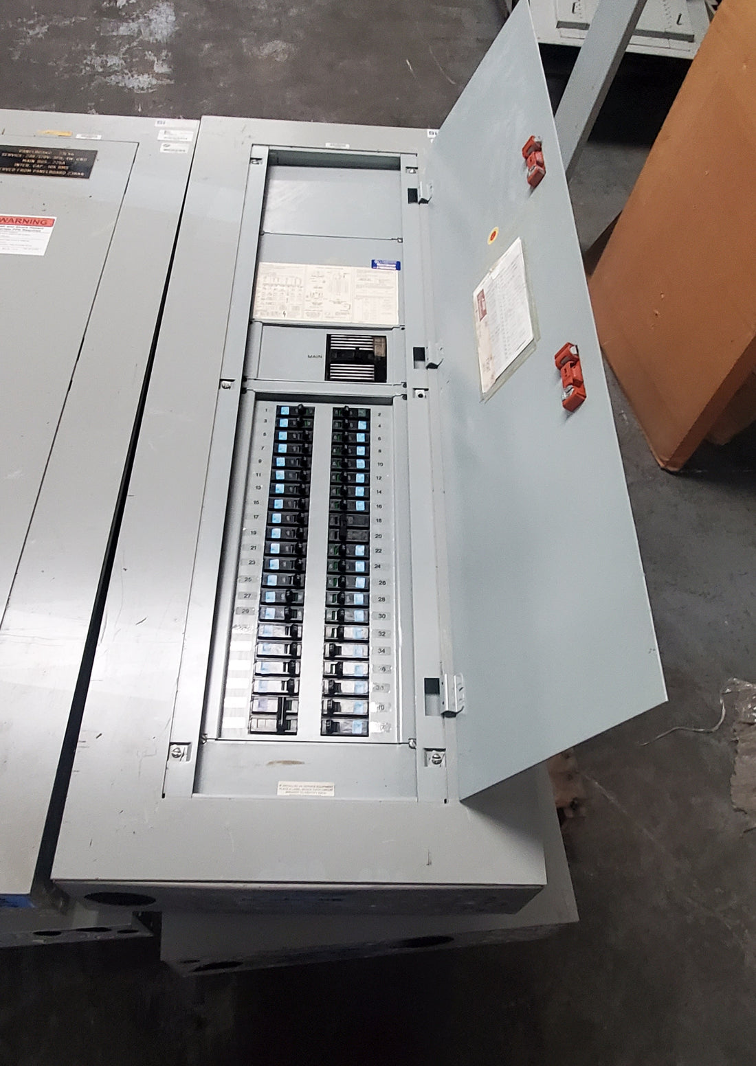 225 AMP 208/120 VOLT MCB INDOOR GE PANEL – Electrical Redesign Company